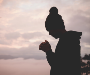 7 Reasons Why You Get So Distracted During Prayer and How to Overcome ...